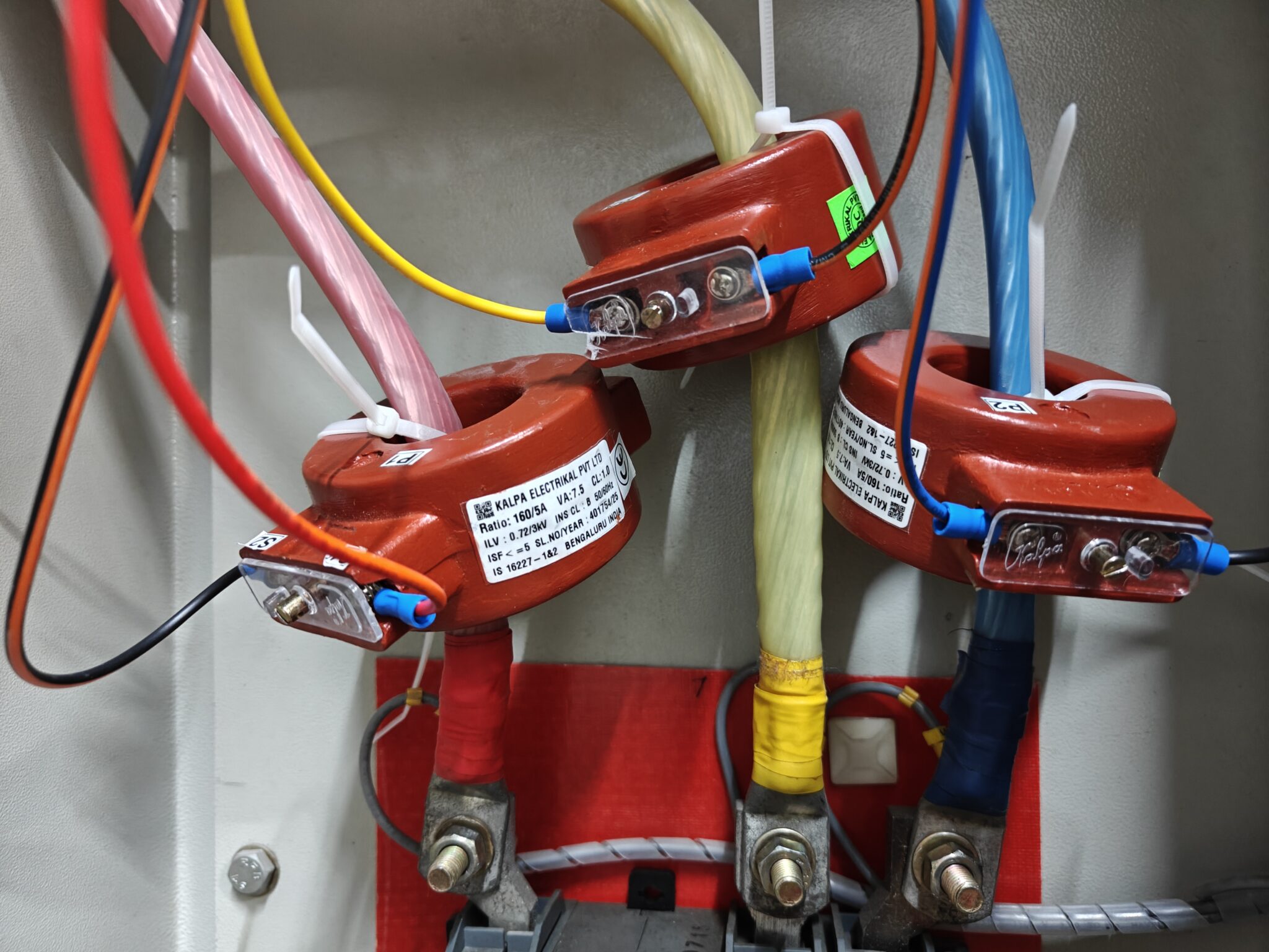 What Is a Current Transformer (CT)? Working, Uses & Applications ...